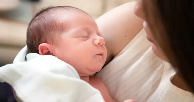 Los bebés con fibrosis quística tienen más probabilidades de experimentar problemas de estómago